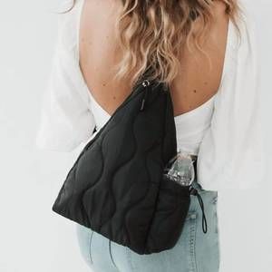 PRETTY SIMPLE | Bags | New Pretty Simple Womens Striding Through Philly ...